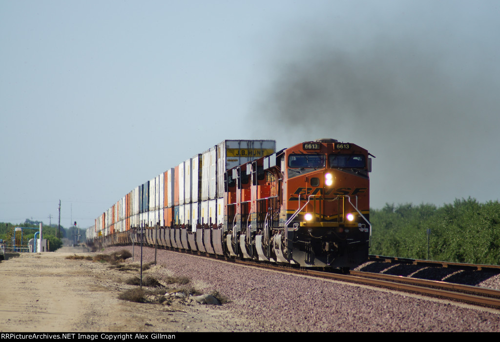 BNSF 6613 East